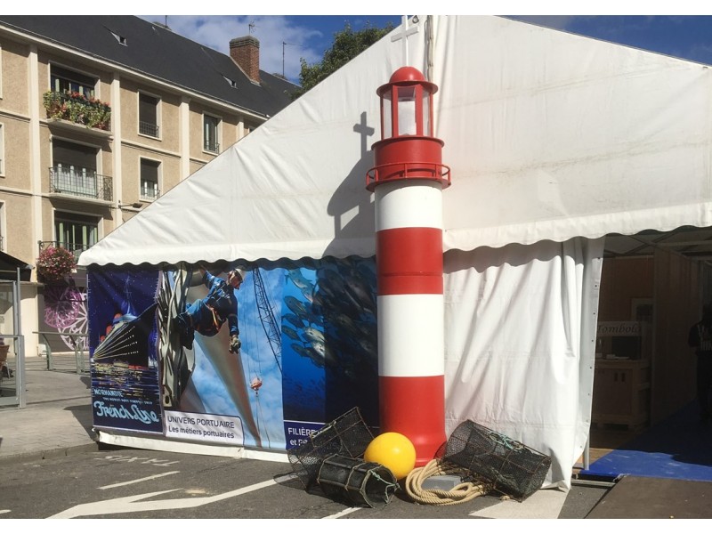 Naos location loue casier à seiche cylindrique, décor à thème mer,..